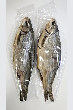 Riba Jaz posušena na vago Latvija. Trgovina Hlebosol